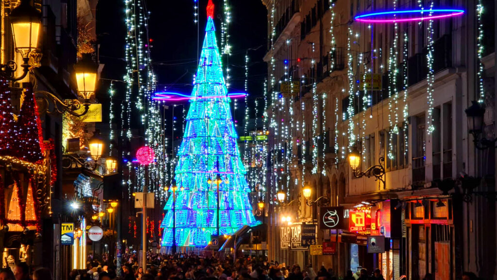 The most beautiful Christmas cities in the world. Where you can spend ...