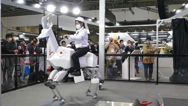 Bex: The Kawasaki robot you can ride. VIDEO - Royals Blue
