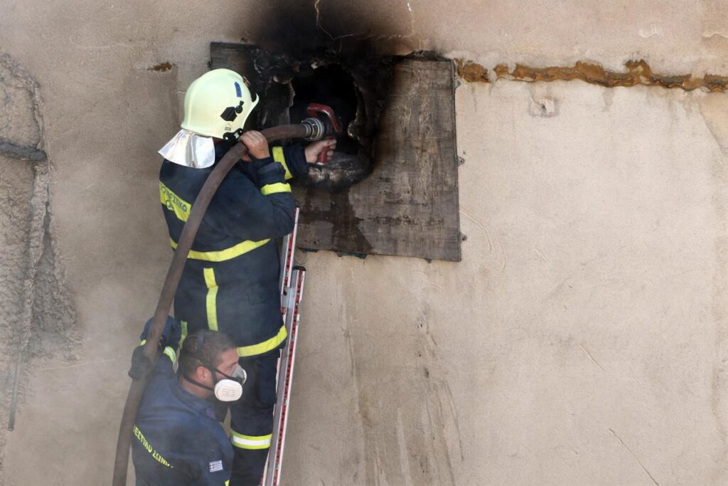 Greek firefighters bring major Crete fire under control - Royals Blue