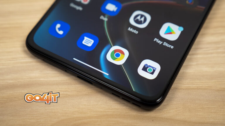 Motorola announces Moto e22 & e22i, new low-cost phones - Royals Blue